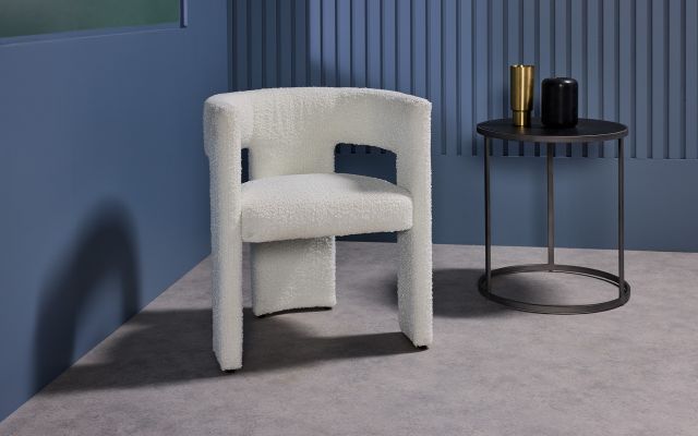 Dining Chairs: Leather, Velvet, Fabric & Bench| Nick Scali