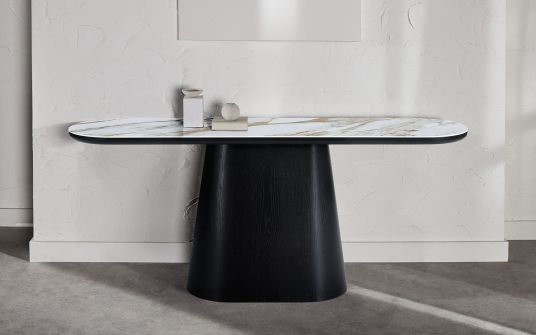 Console, Hallway, Entryway & Sofa Tables | Nick Scali